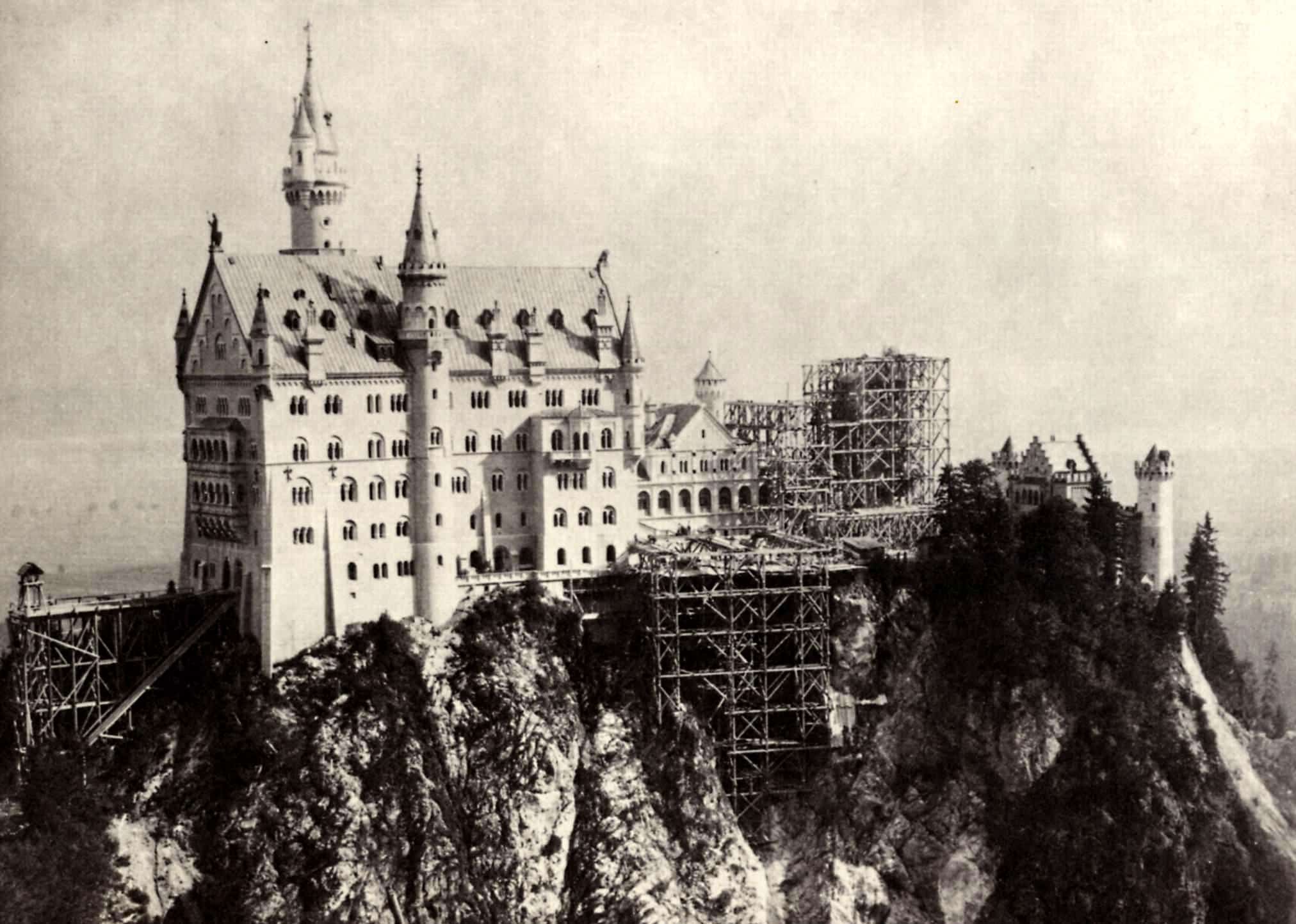 Ludwig II Castles: Neuschwanstein & The Fairytale King